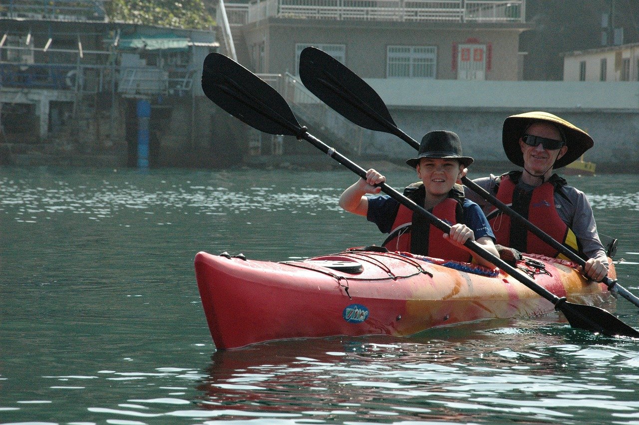 Quelle est la différence entre le canoë et le kayak ? - Kayak Your Life